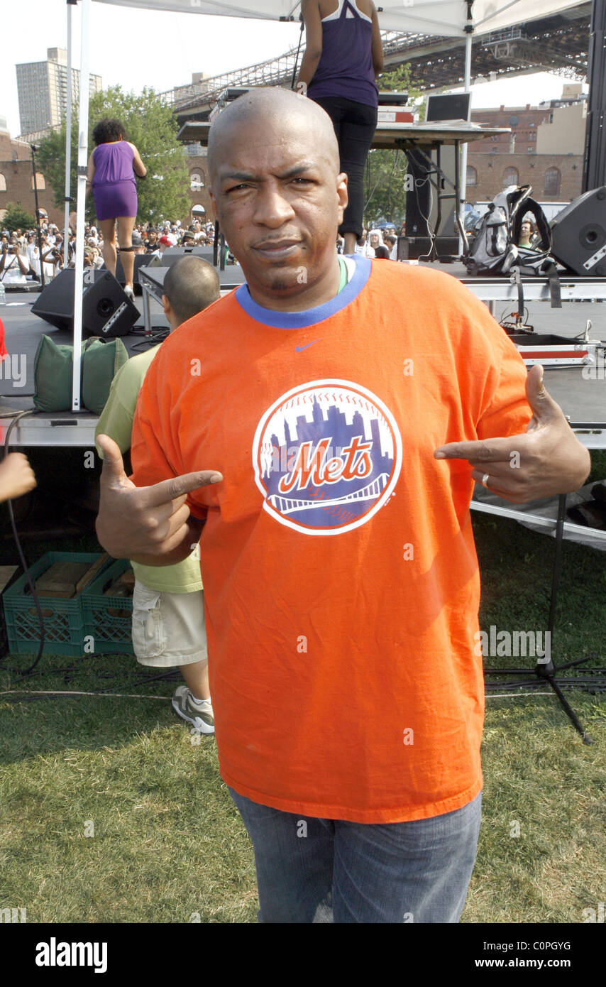 Ralph fulton hi-res stock photography and images - Alamy