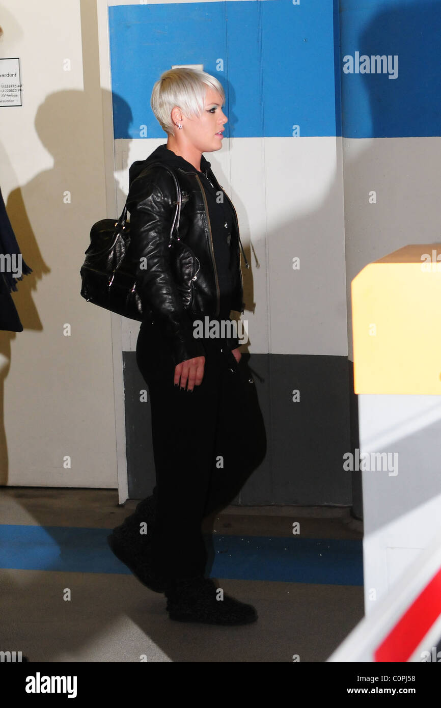 Pink aka Alecia Moore leaving Hyatt Hotel on her way to German TV show ...