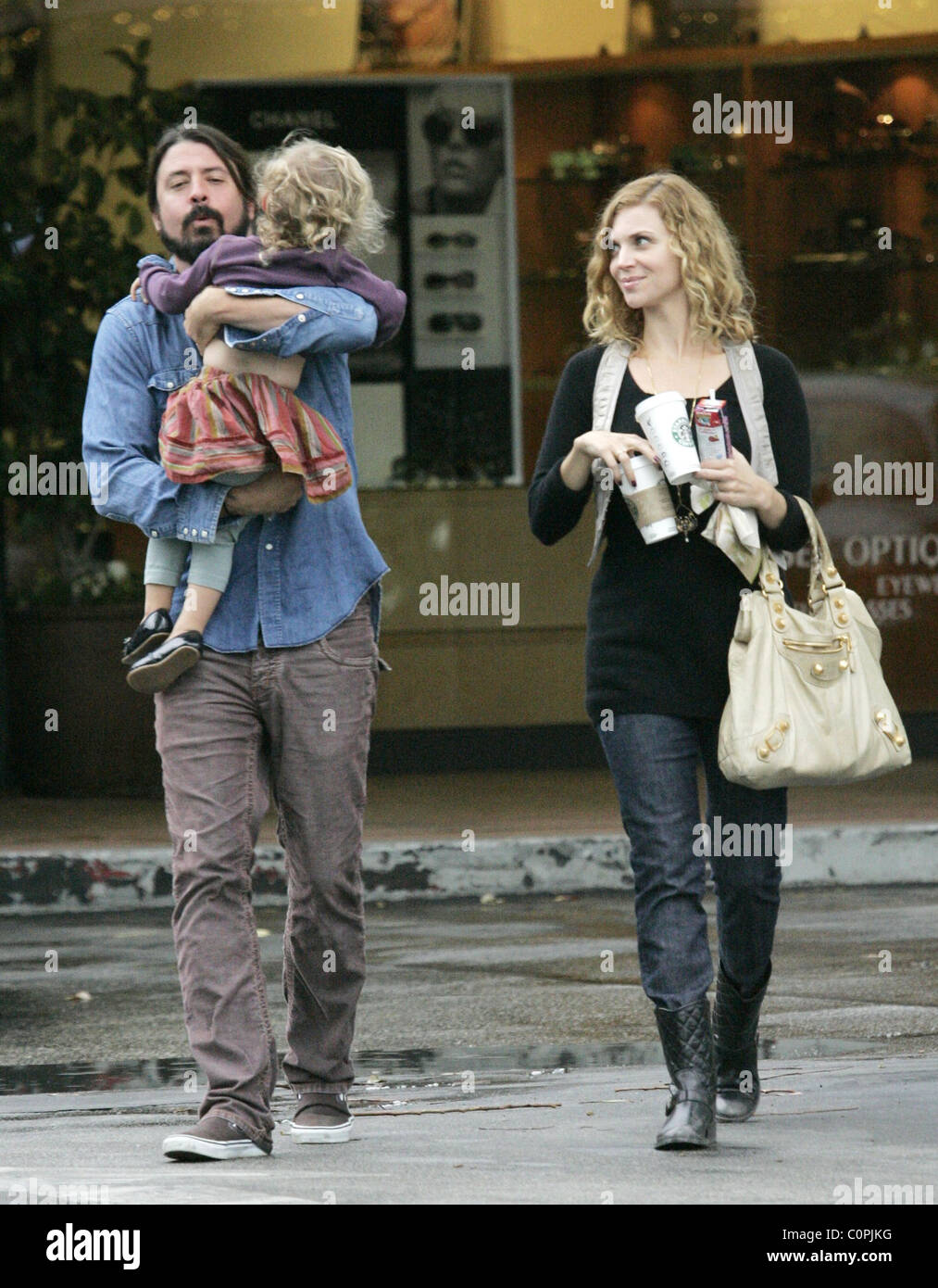 Dave Grohl has a stroll in Bel-Air with daughter Violet Maye Grohl and ... Dave Grohl has a stroll in Bel-Air with daughter Violet Maye Grohl and ...