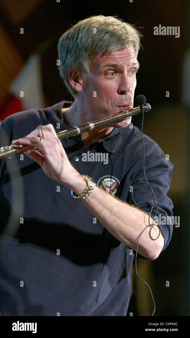 Ex-White House Press Secretary Tony Snow Dies At 53. The former ...