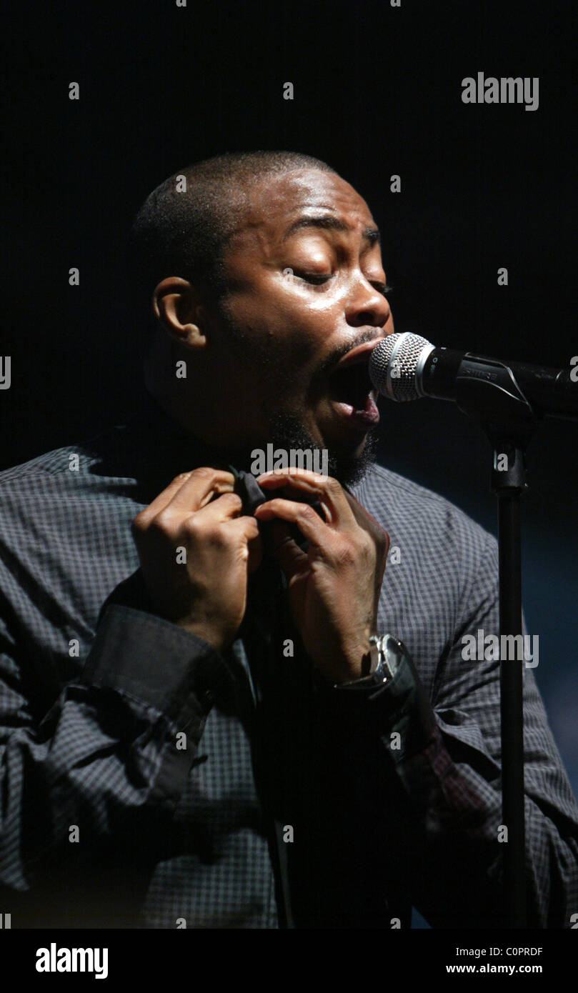 Raheem De Vaughn Radio Station WPCG hosts its 10th Annual 'For Sisters ...