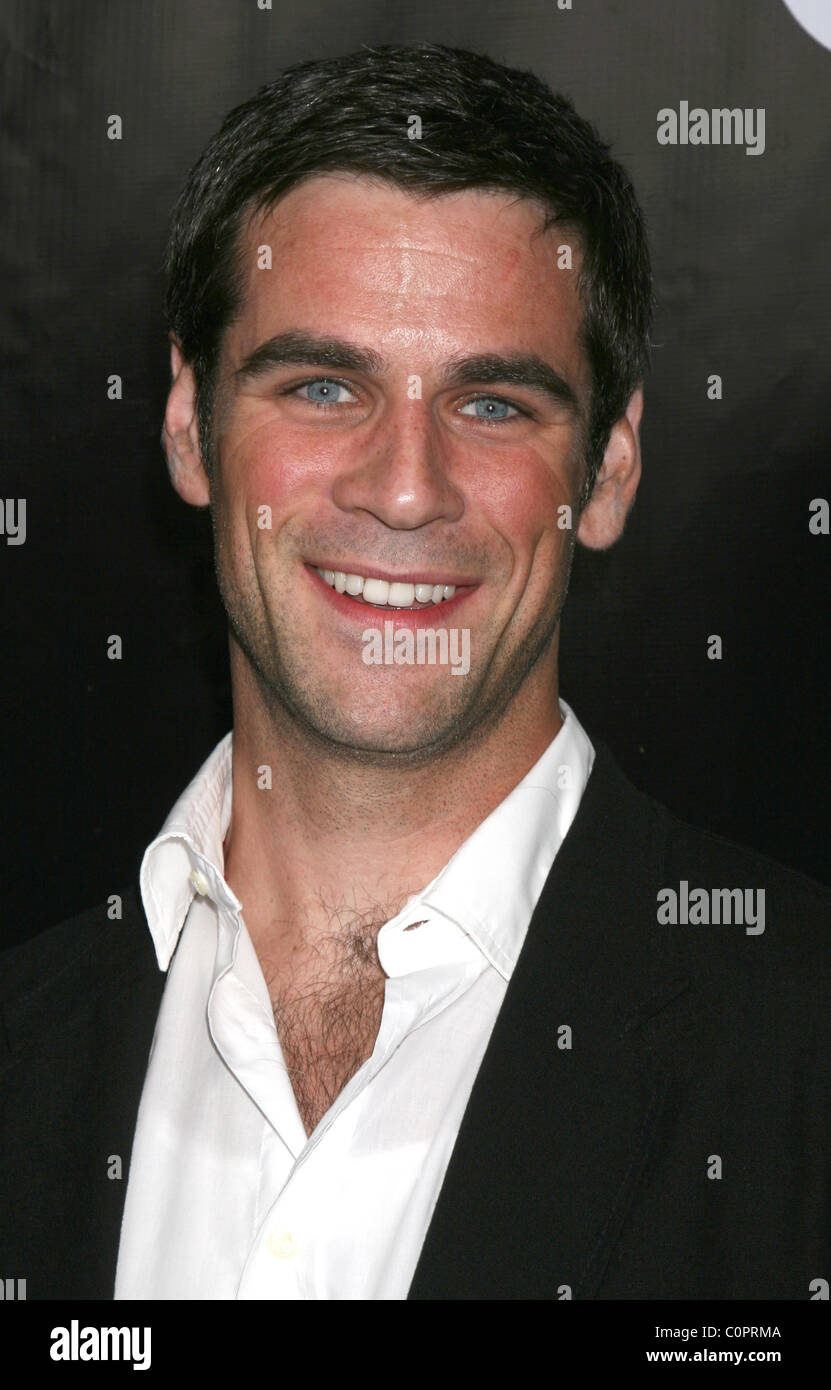 Eddie cahill hi-res stock photography and images - Alamy