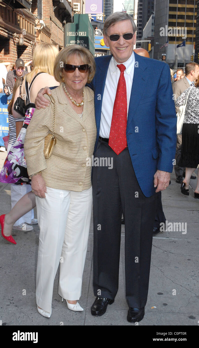 Bud Selig and his wife outside the Ed Sullivan Theater for the 'Late ...