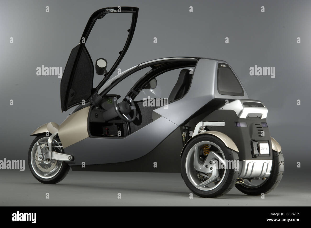 * CAR DESIGNERS BOX CLEVER It looks like a space-age Sinclair C5. But ...
