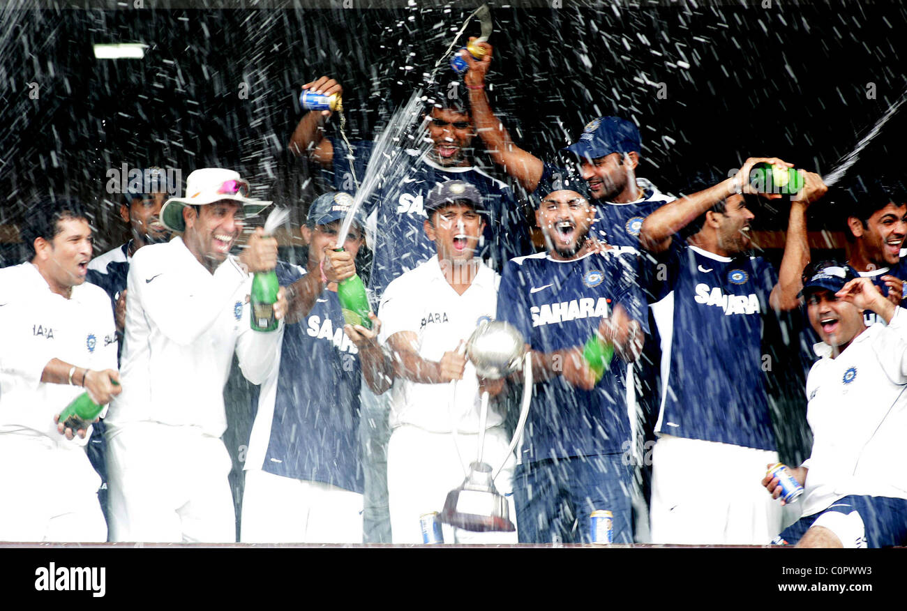 Indian test team celebrate hi-res stock photography and images - Alamy