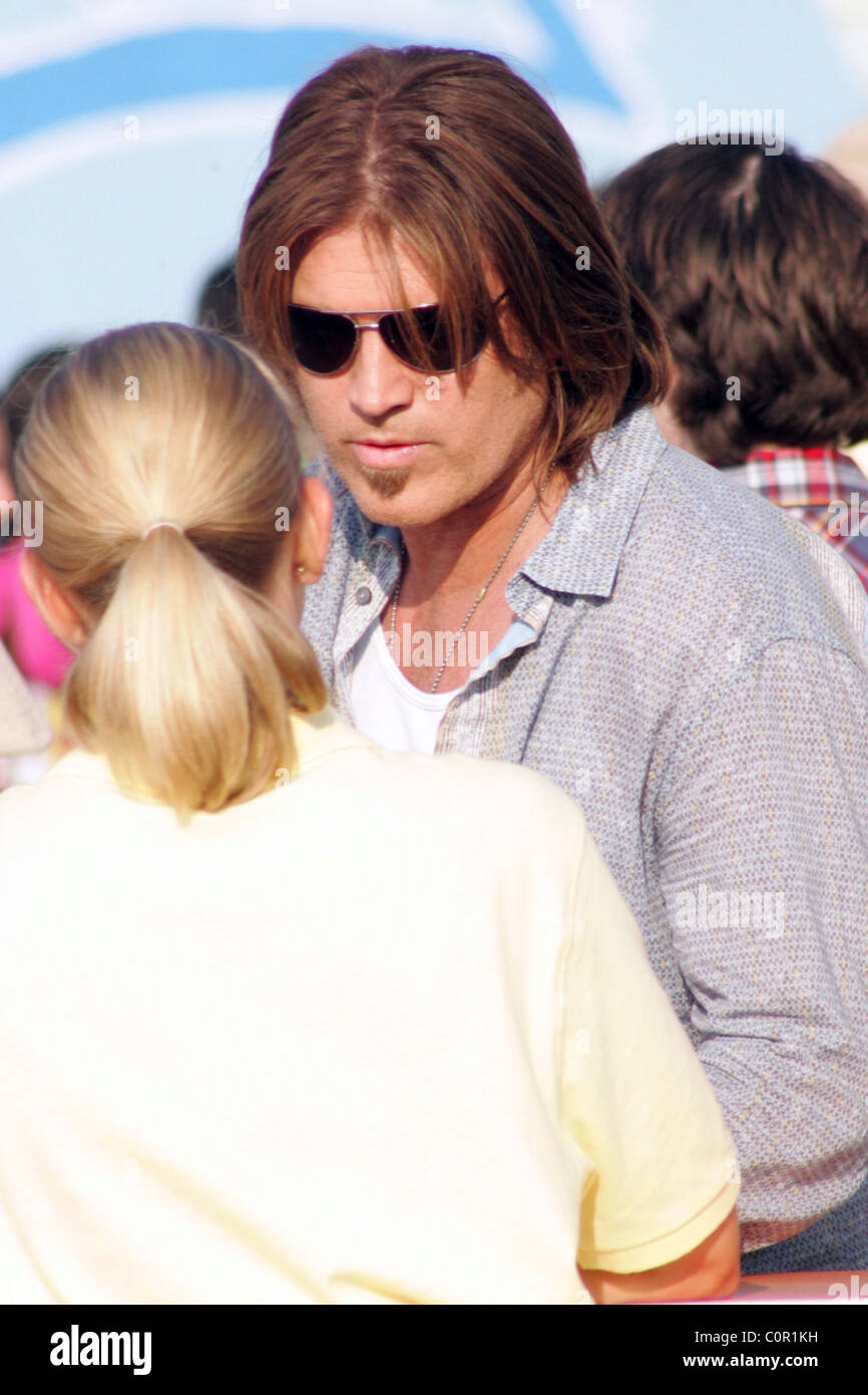 Billy Ray Cyrus on the film set of 'Hannah Montana: The Movie' Los ...