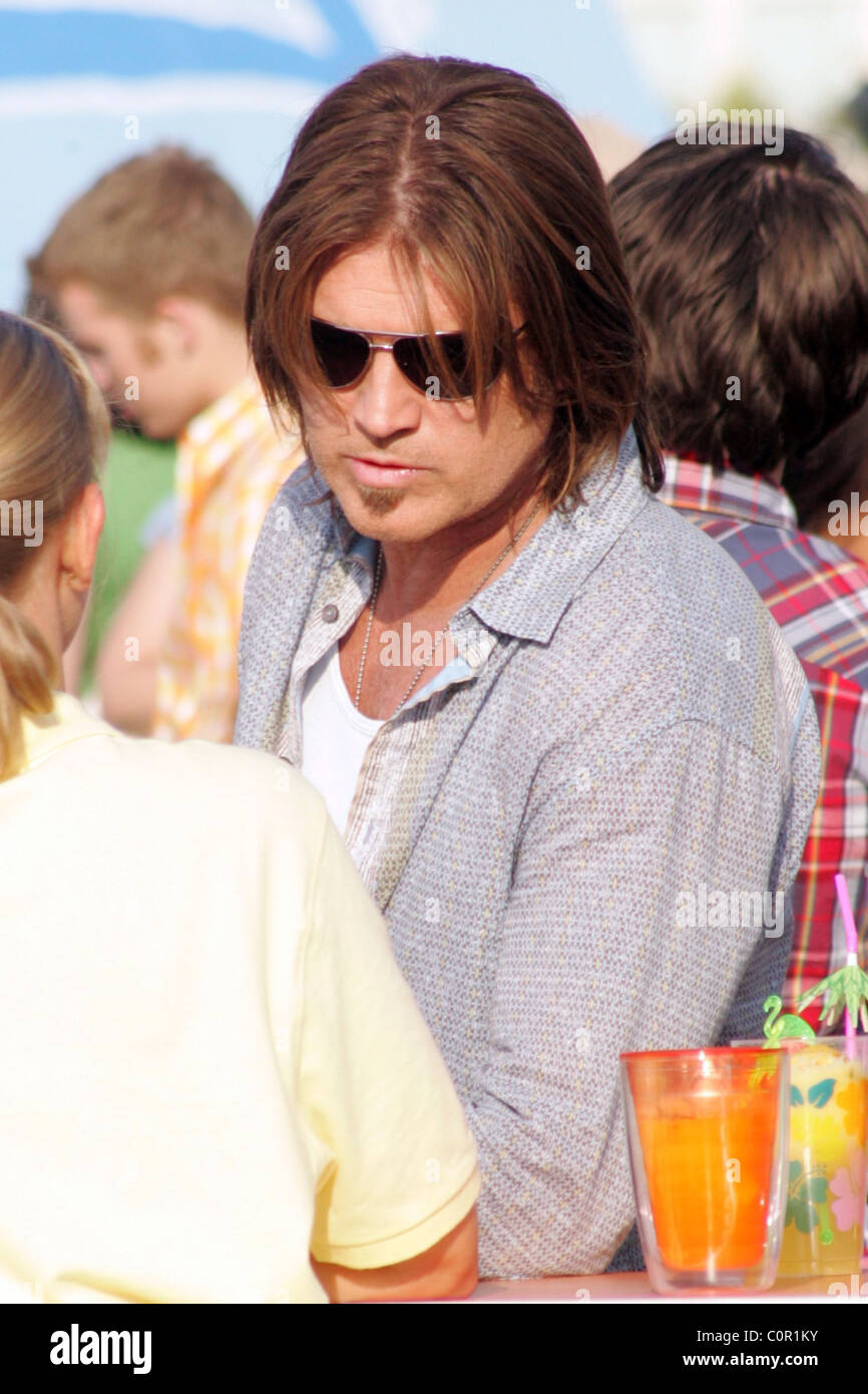 Billy Ray Cyrus on the film set of 'Hannah Montana: The Movie' Los ...
