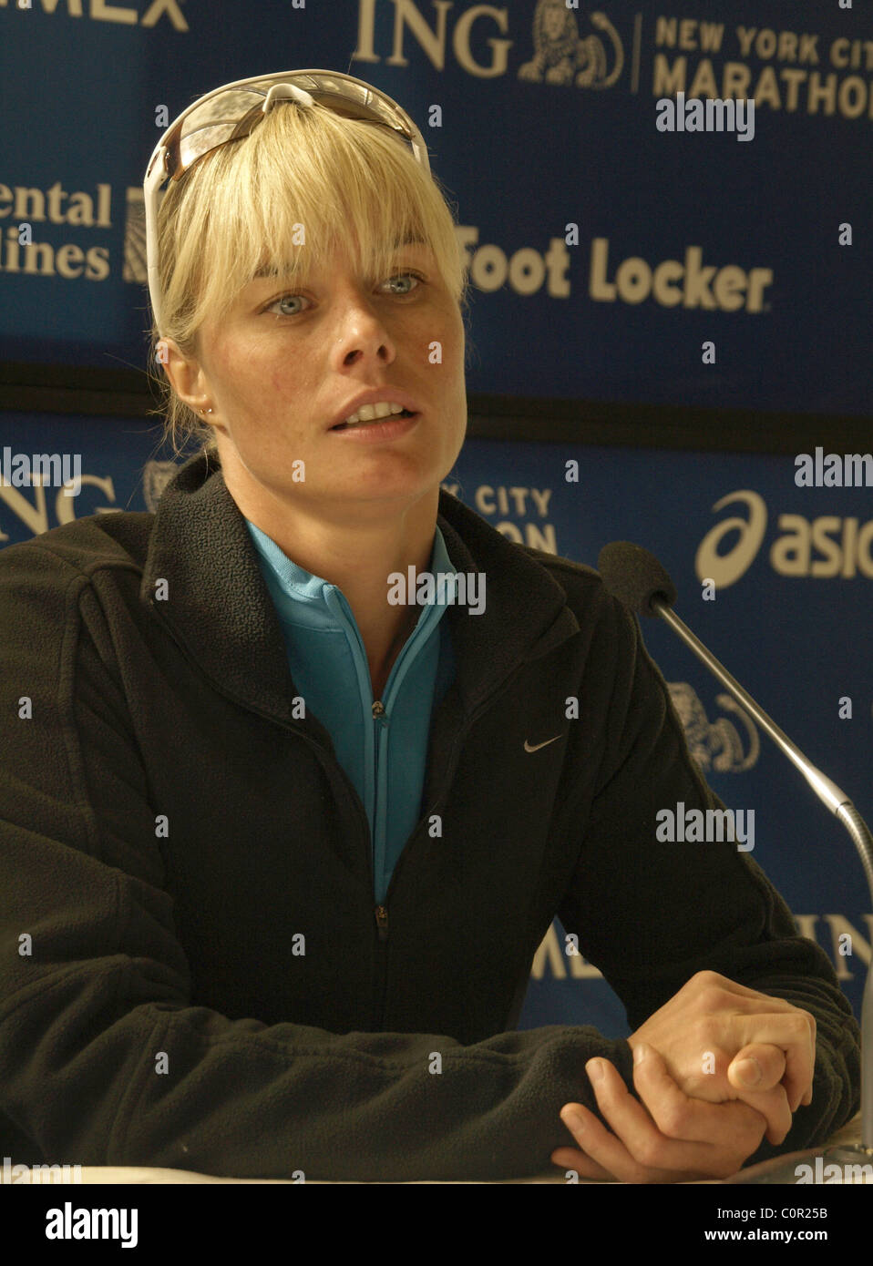 Edith Hunkeler Wheelchair race winner of the ING New York City Marathon ...