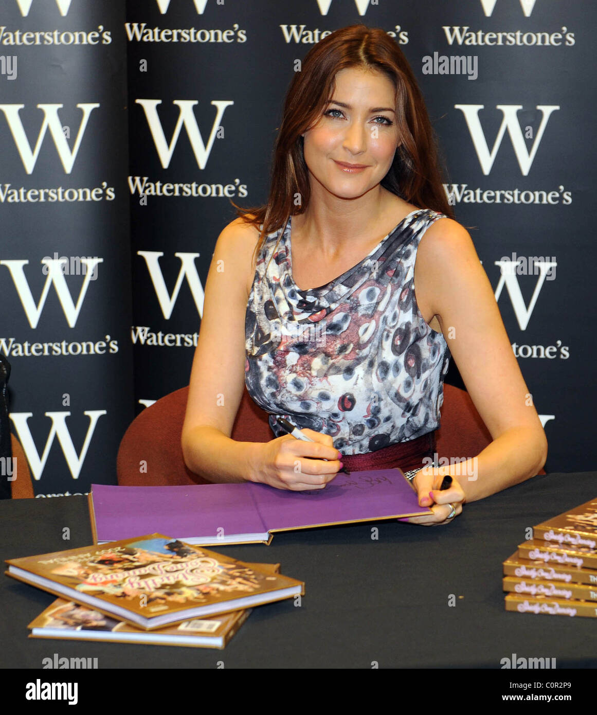 Lisa Snowdon signs copies of the new 'Strictly Come Dancing 2009 Annual ...