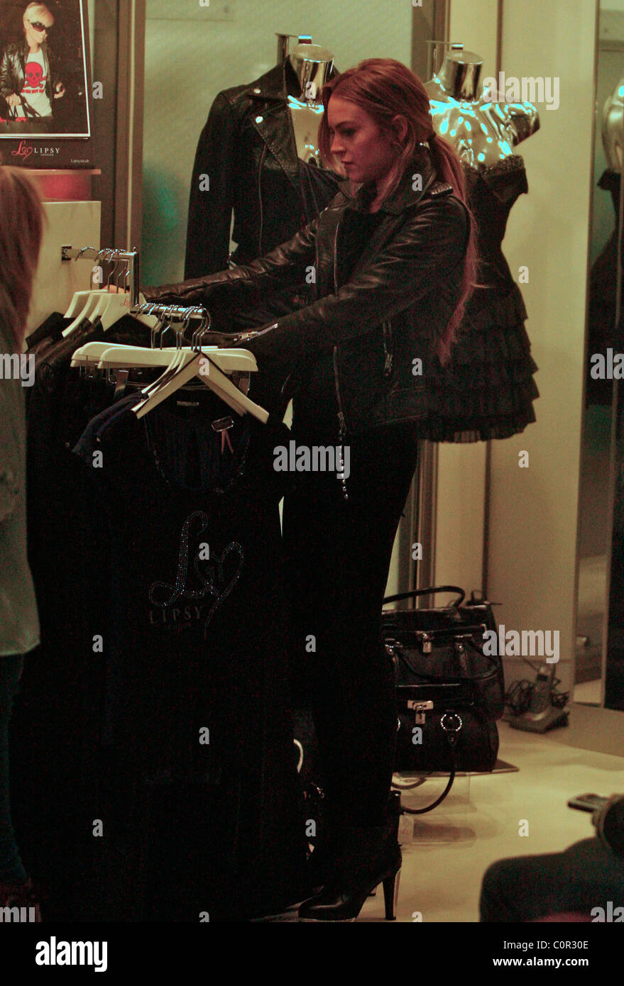 With girlfriend samantha ronson london hi-res stock photography and ...