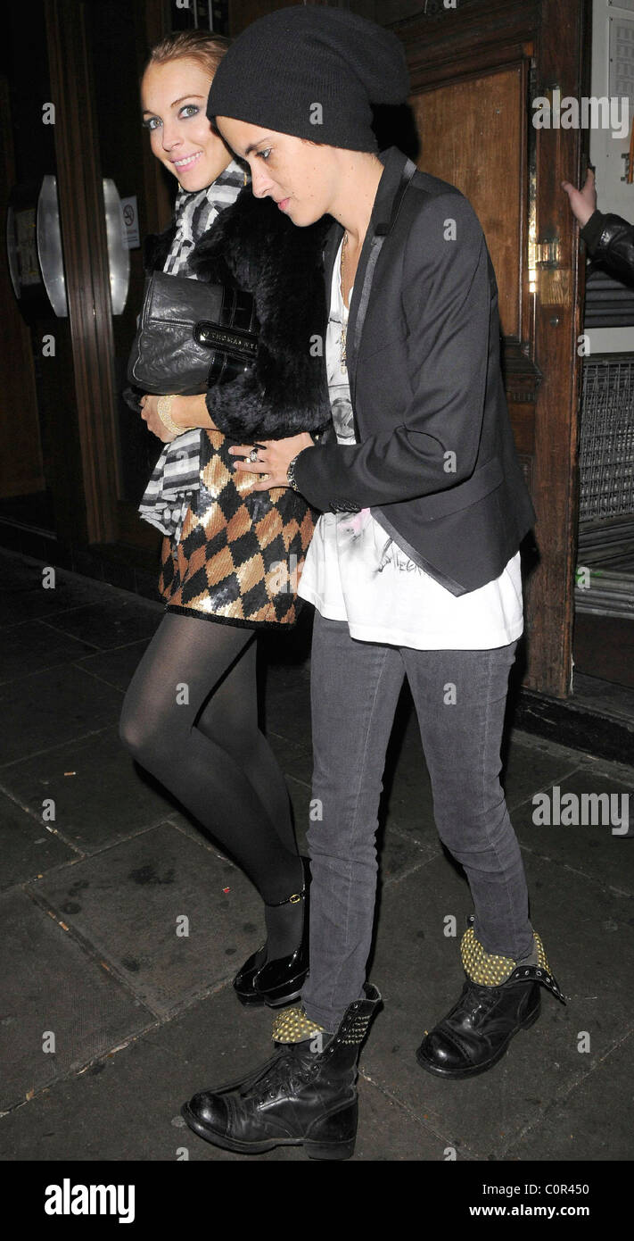 Lindsay Lohan and her girlfriend Sam Ronson leaving the Notting Hill ...
