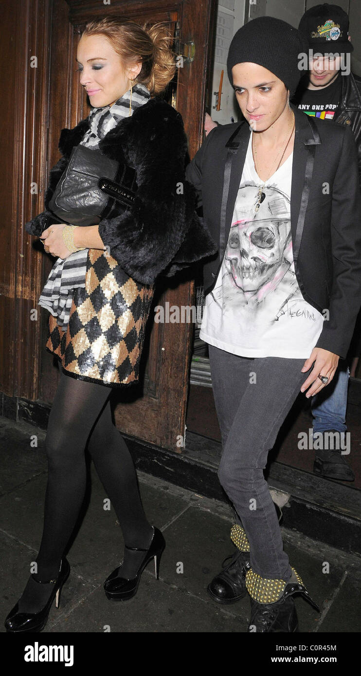 Lindsay Lohan and her girlfriend Sam Ronson leaving the Notting Hill ...