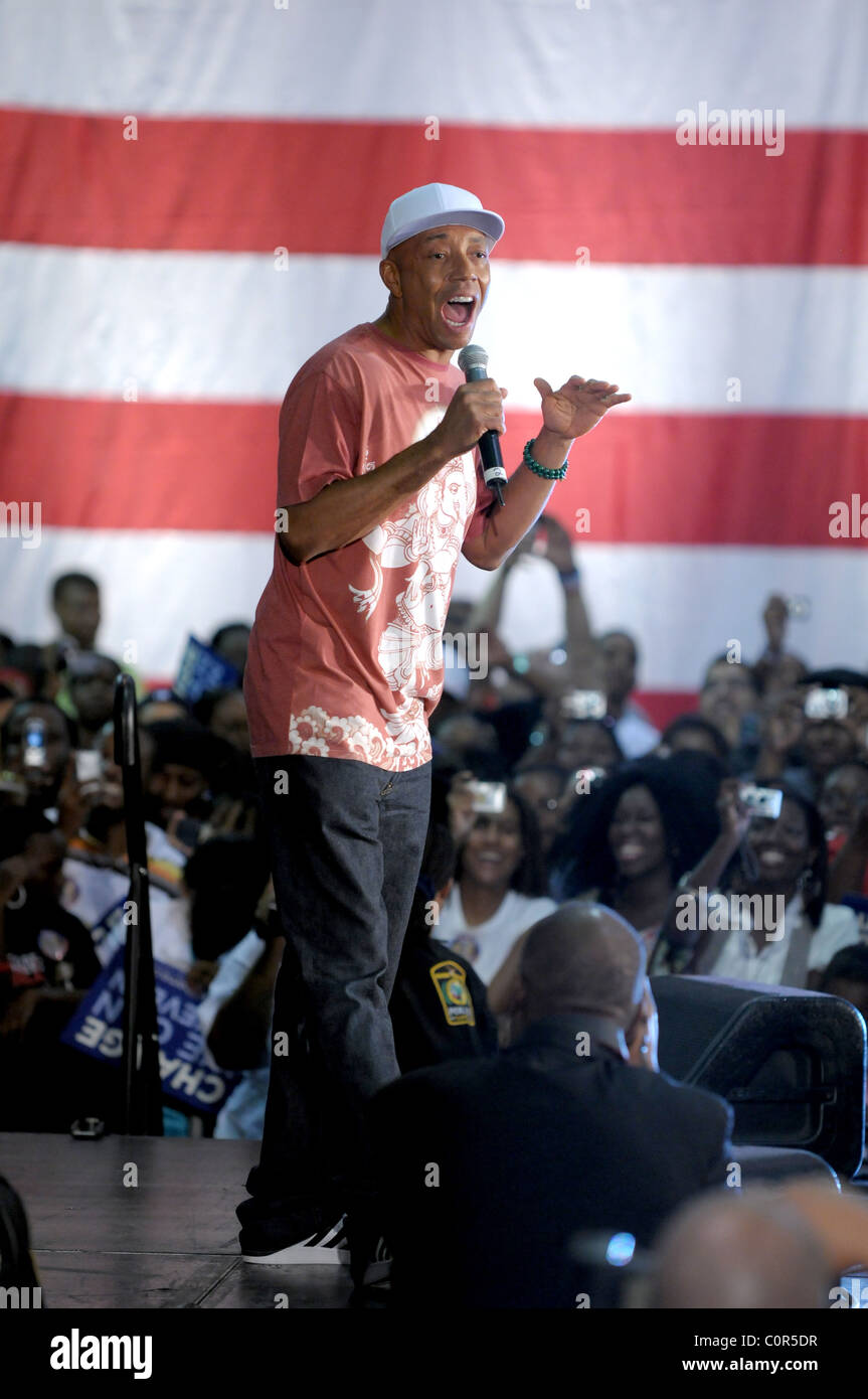 Russell Simmons speaking at the Last Chance For Change rally at Florida ...
