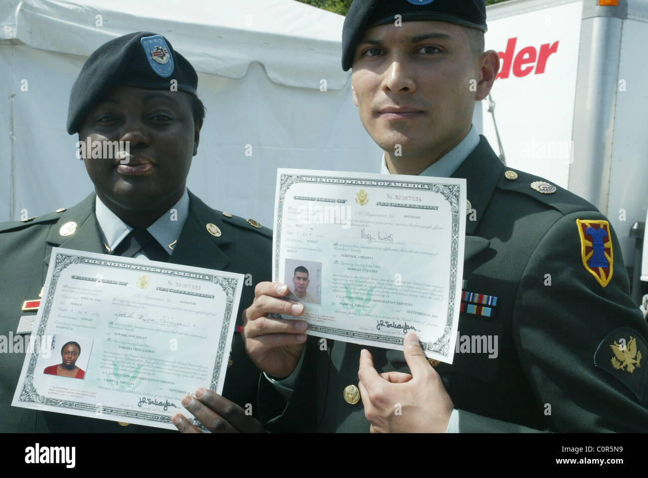 Military sworn in as American citizens 3rd annual 'Time For Remembrance ...