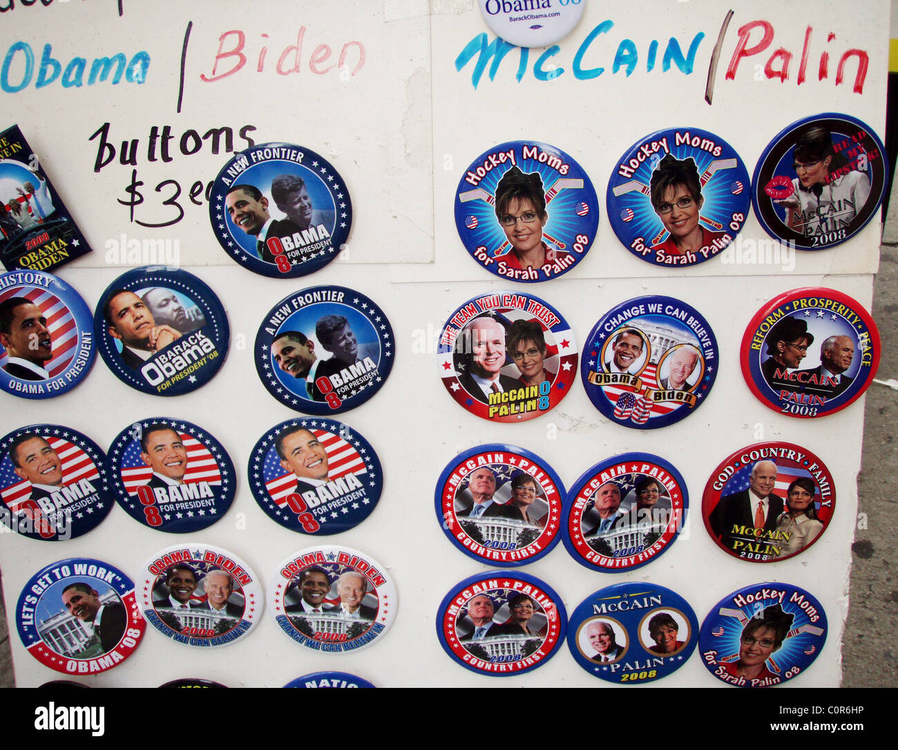 Campaign buttons for sale hi-res stock photography and images - Alamy
