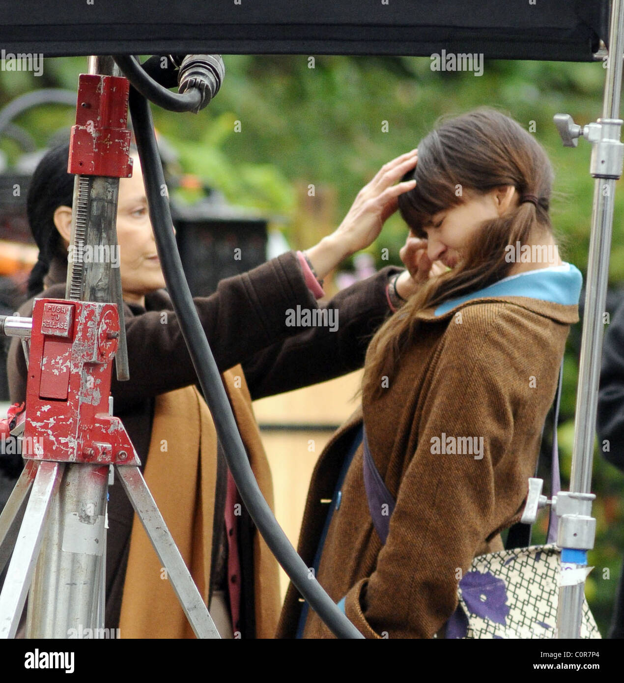 Jessica Alba filming on location of her new movie 'An Invisible Sign of ...