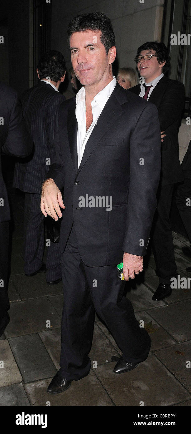 Simon Cowell leaving The Dorchester Hotel at 3am London, England - 04. ...