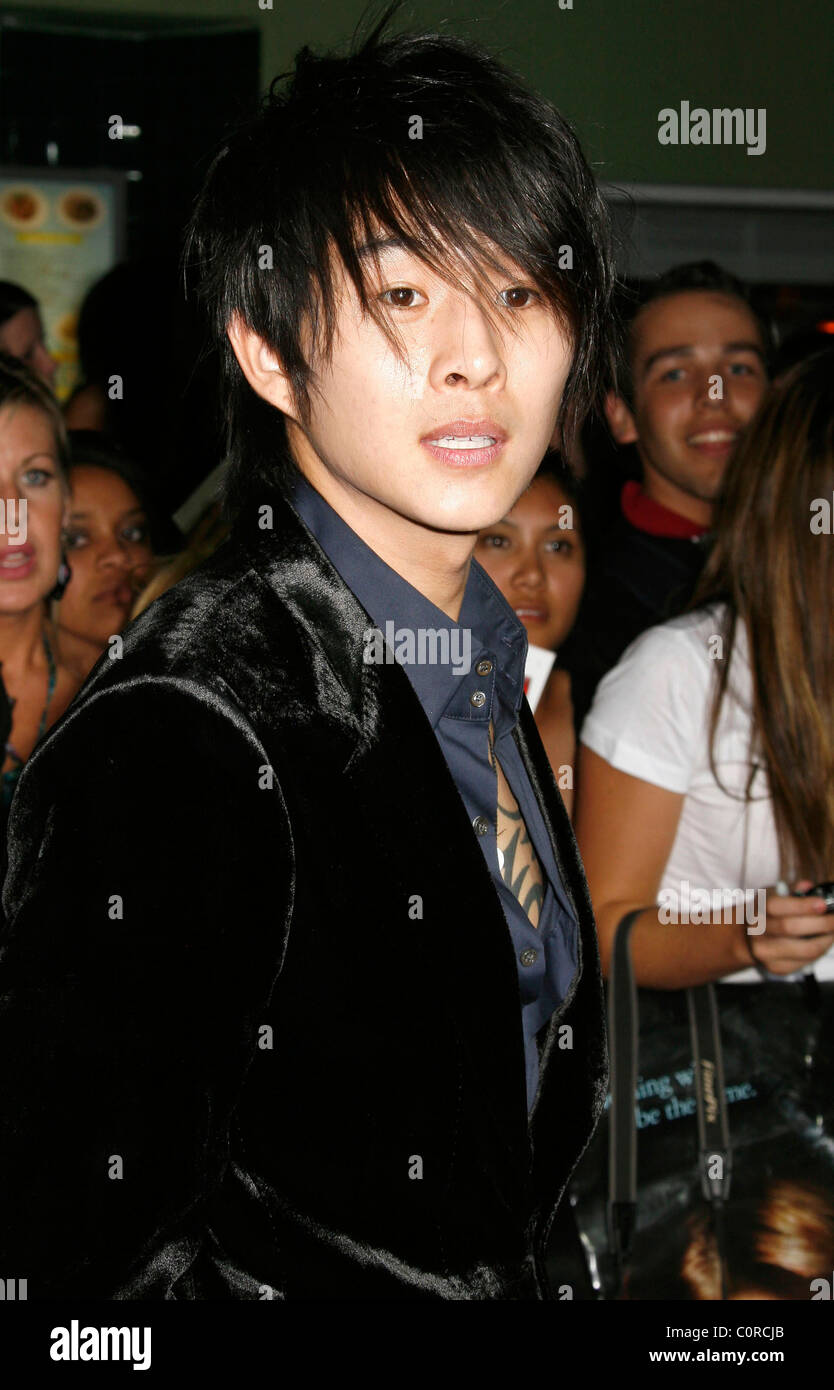 Justin Chon Los Angeles Premiere of the film 'Twilight' held at Mann ...