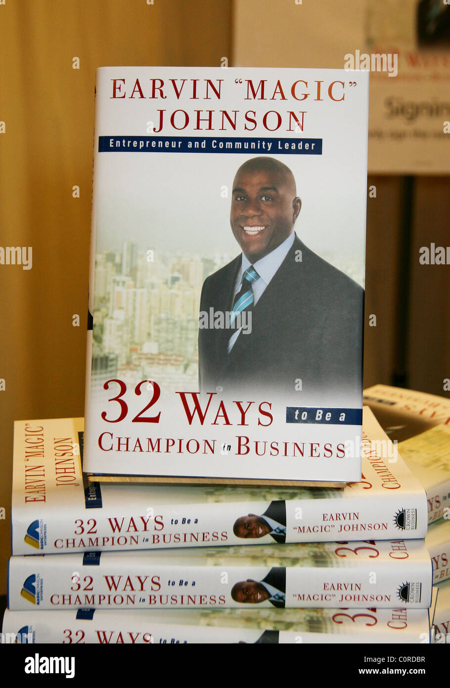 Earvin 'Magic' Johnson signing for his book '32 Ways to be a Champion ...