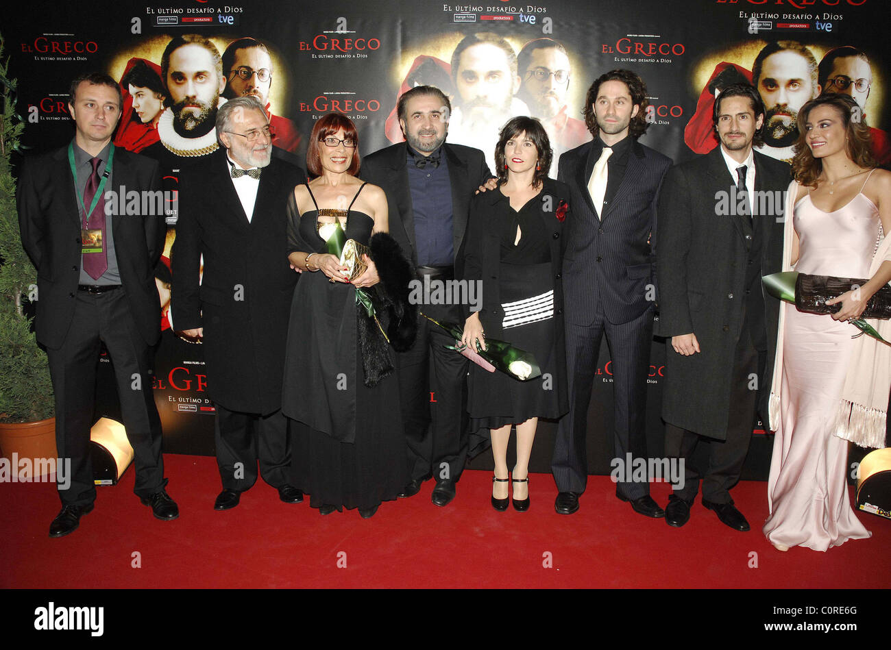 Nick Ashdon, Queen Sofia of Spain, Juan Diego Botto and Laia Marull 'El ...