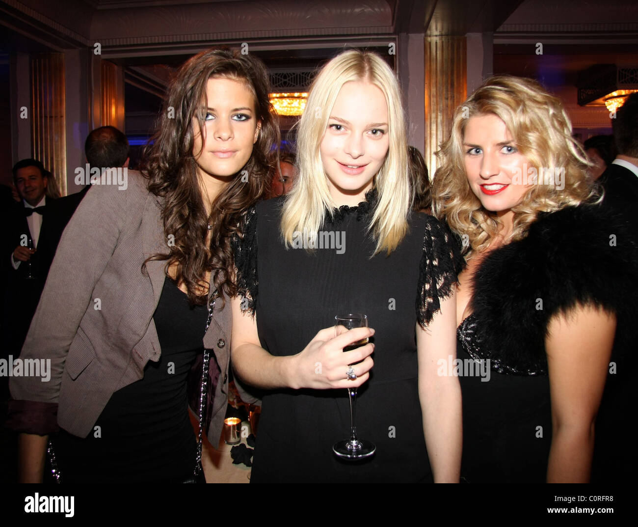 Chole Pridham, Annabel Horsey and Lady Victoria Millington Samsung Pink ...