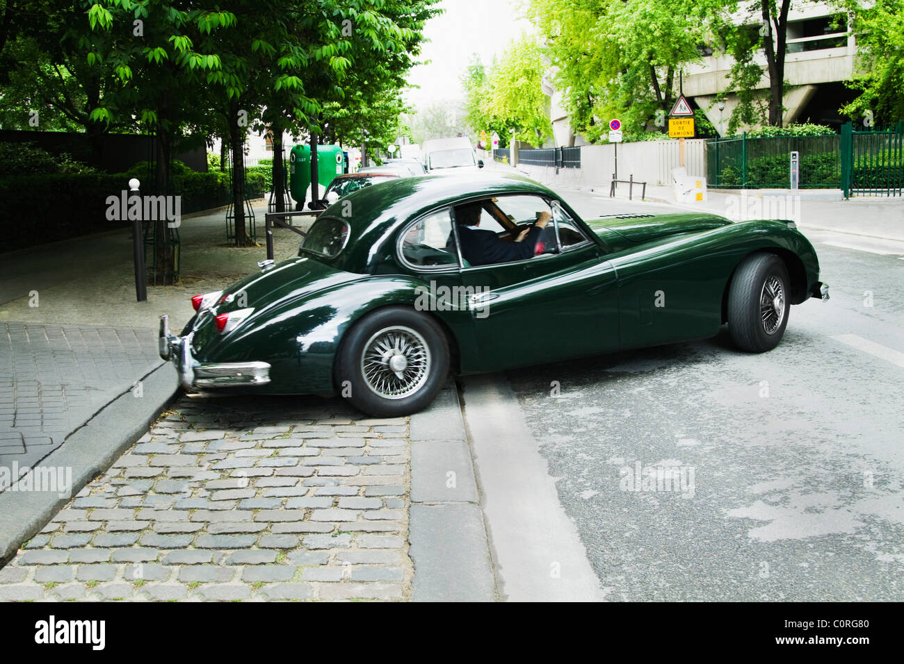 Paris color street photography hi-res stock photography and images - Alamy
