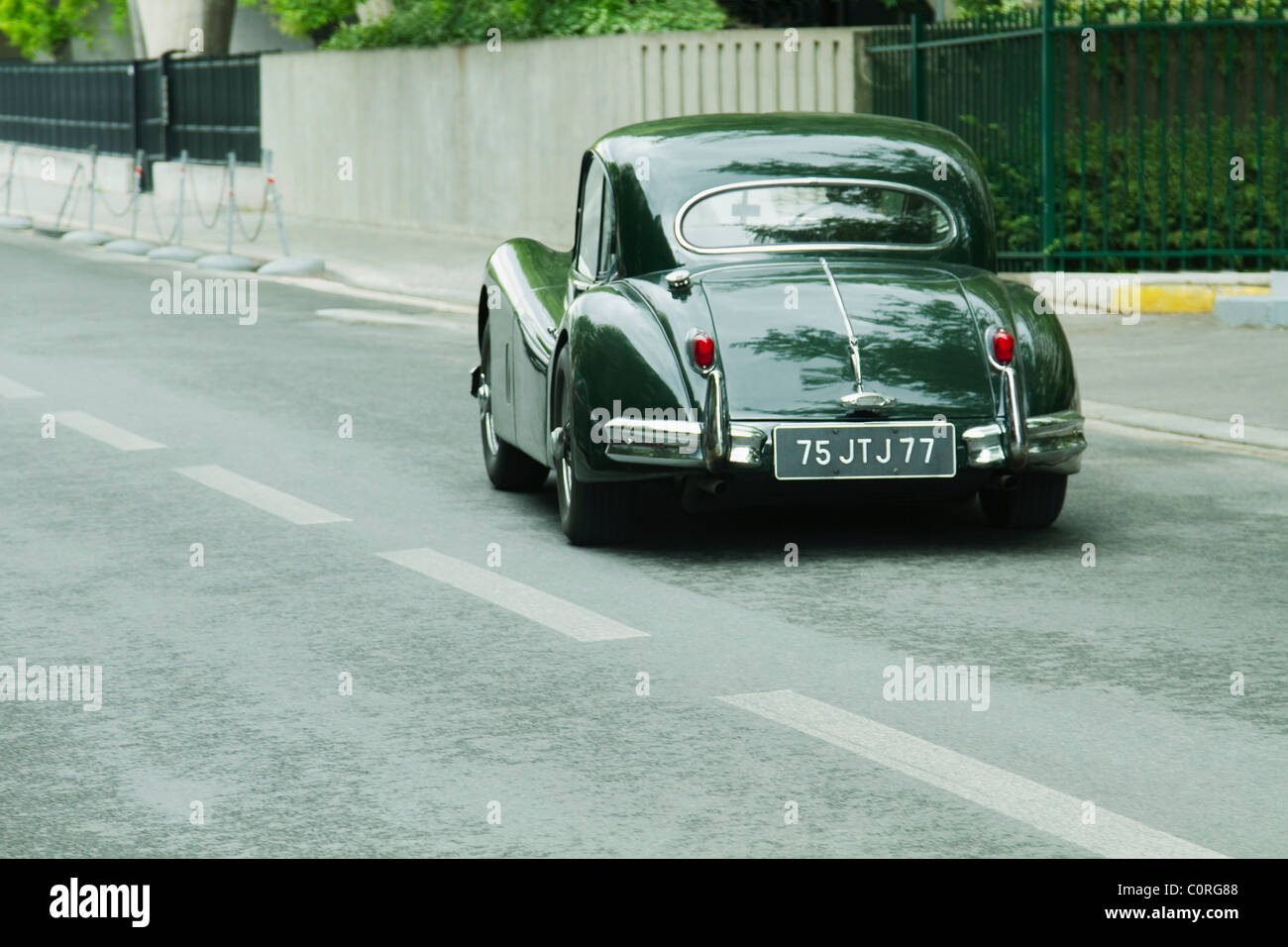 Paris car street photography hi-res stock photography and images - Alamy