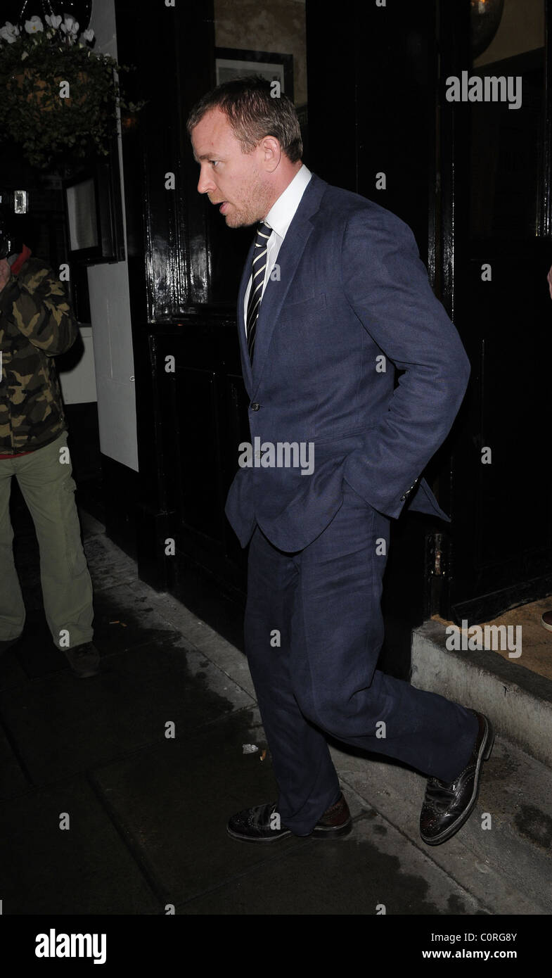 Guy Ritchie leaving the Punchbowl pub in Mayfair at 1am, appearing a ...