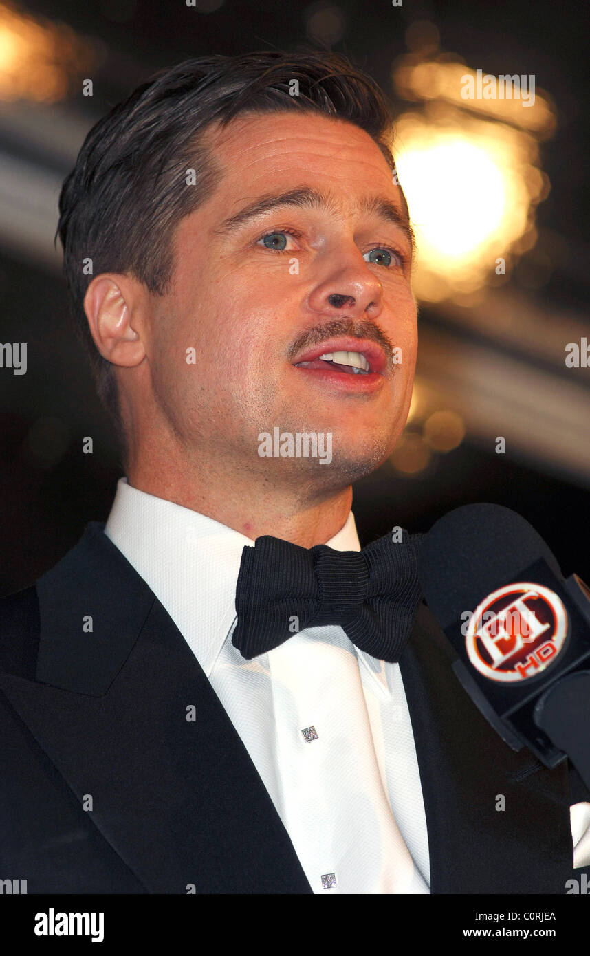 Brad Pitt The Los Angeles Premiere of 'The Curious Case of Benjamin ...