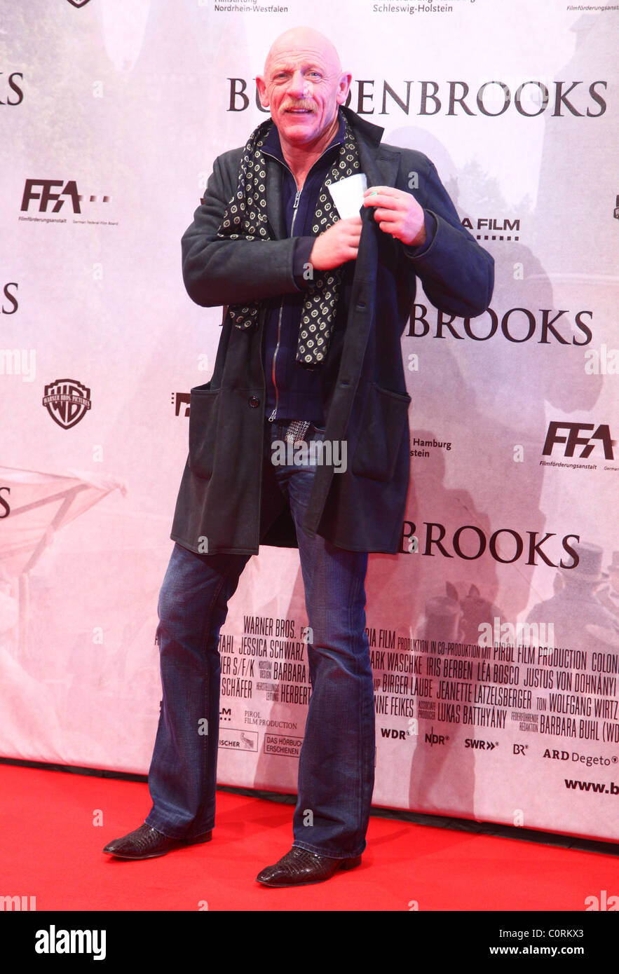 Joe Bausch "Die Buddenbrooks" premiere at Lichtburg movie theater Essen ...