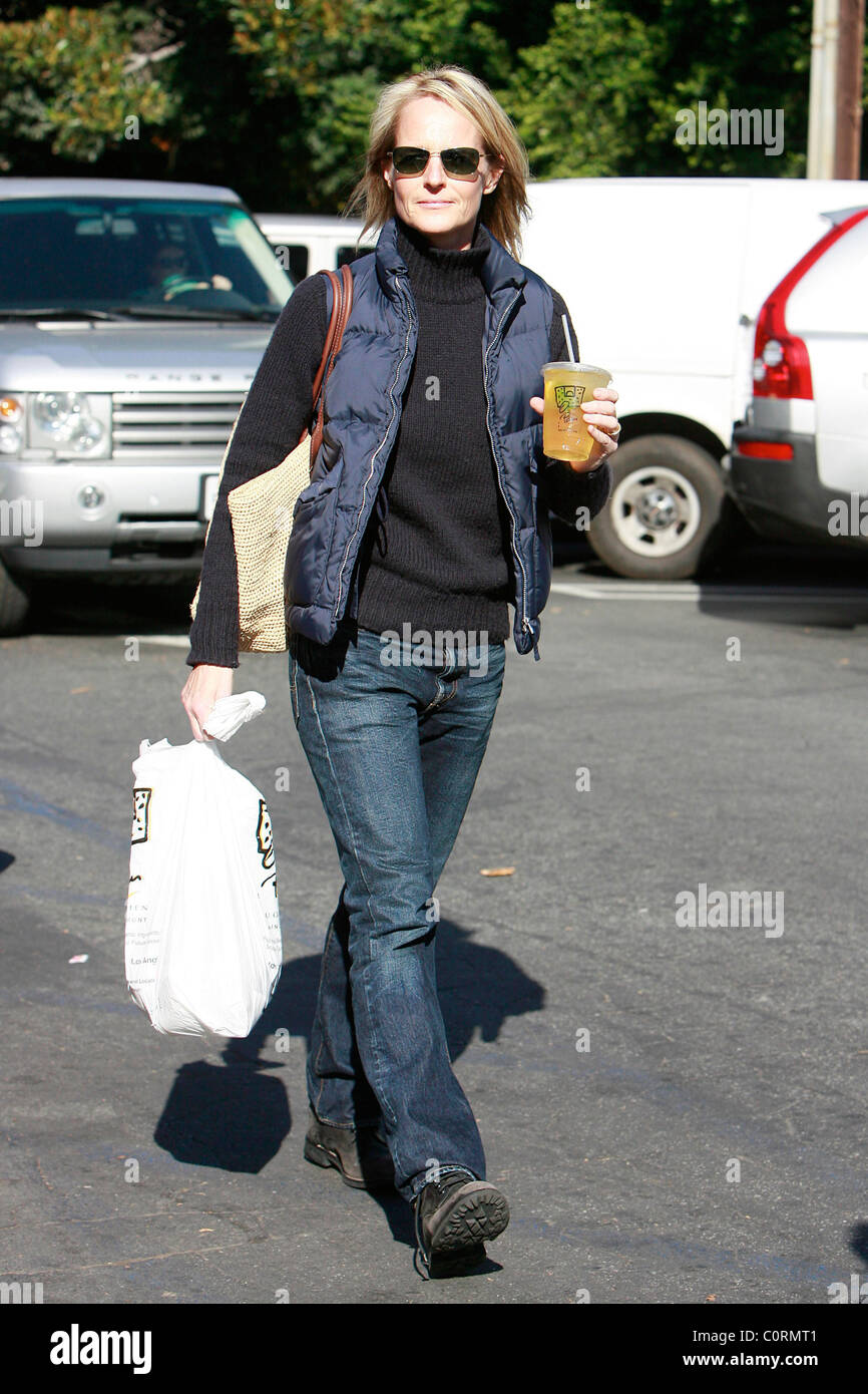 Helen Hunt doing some shopping in Brentwood Los Angeles, California ...