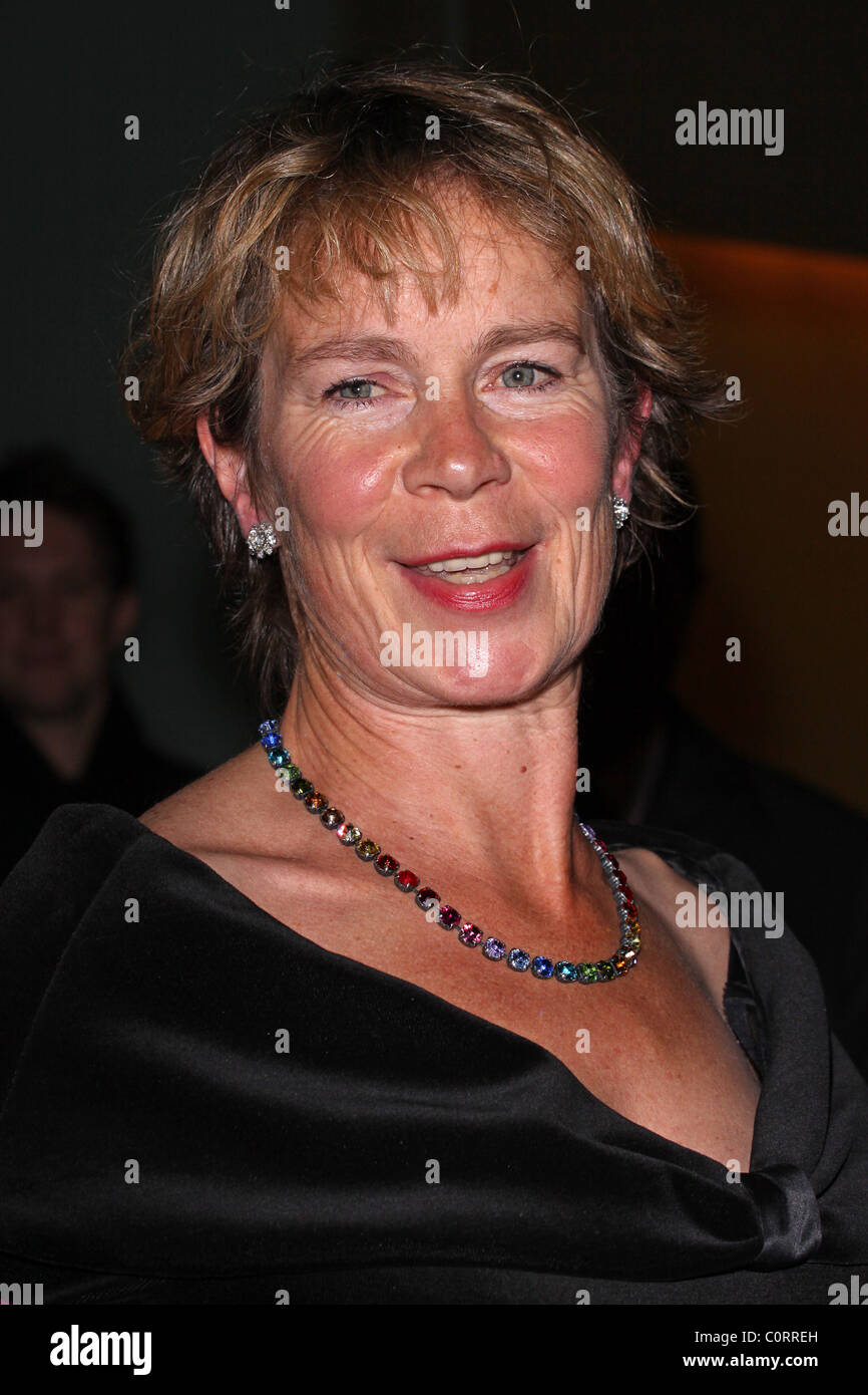 Celia imrie portrait hi-res stock photography and images - Alamy