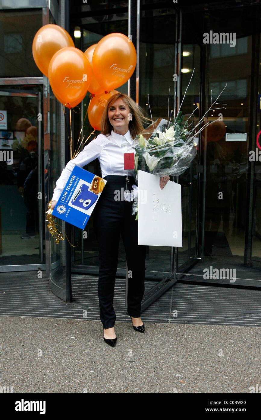 Fiona Phillips 'GMTV' presenter seen leaving the ITV studios in central ...