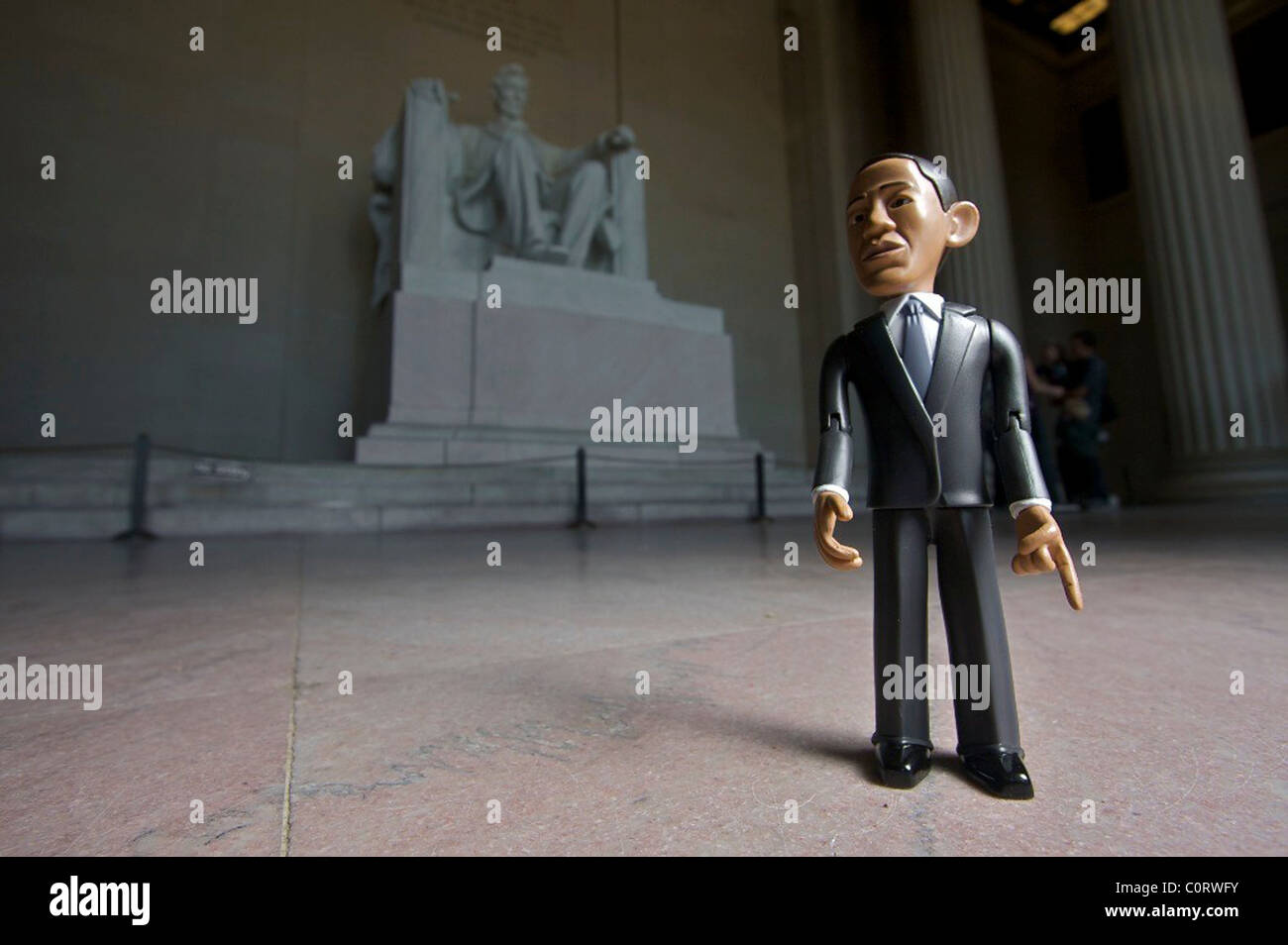 OBAMA READY FOR ACTION Artist Jason Feinberg has created an action ...