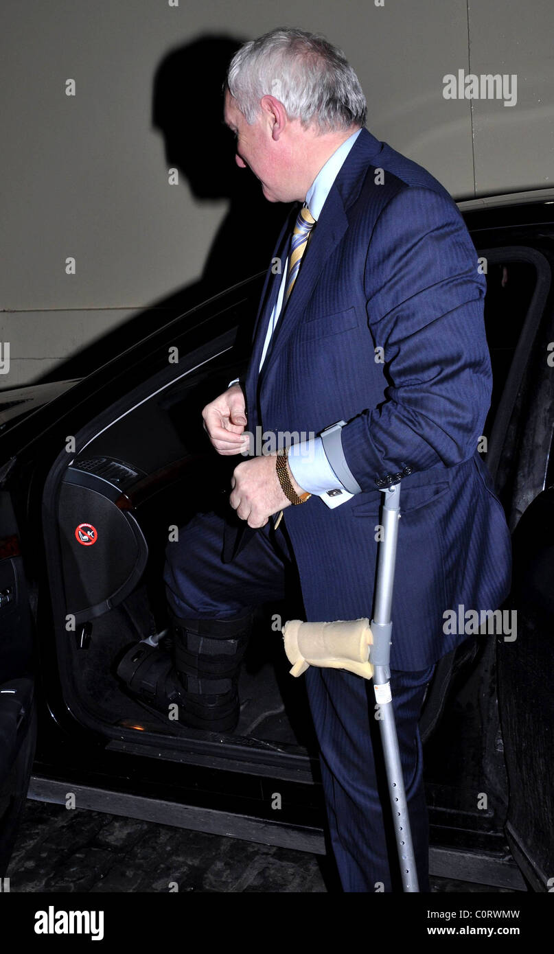 Former irish taoiseach bertie ahern hi-res stock photography and images ...