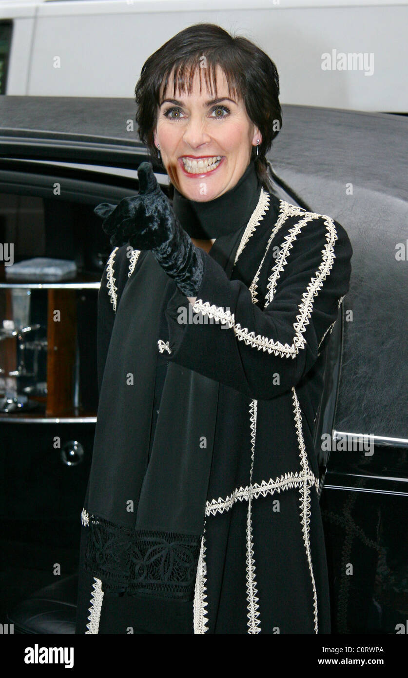 Enya leaving the ABC studio after appearing on 'Live with Regis and ...