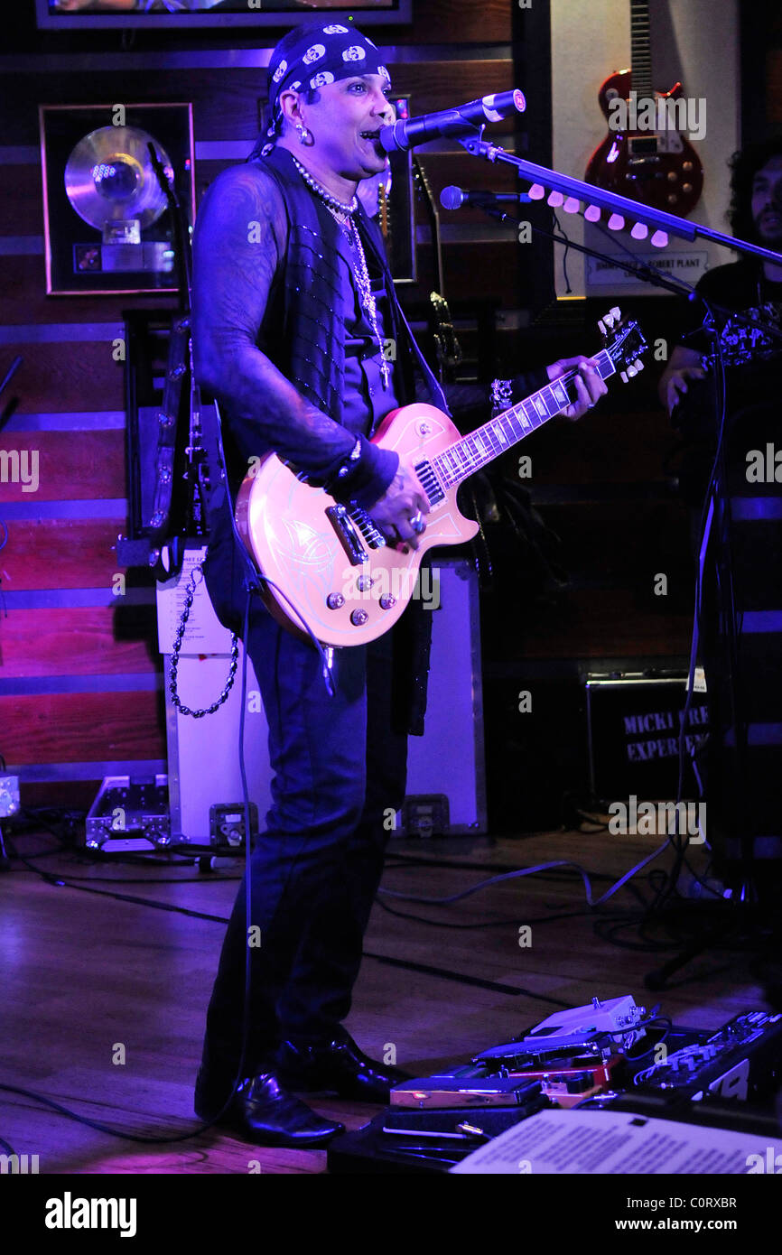 Micki Free of the Micki Free Experience performs at Hard Rock Cafe ...