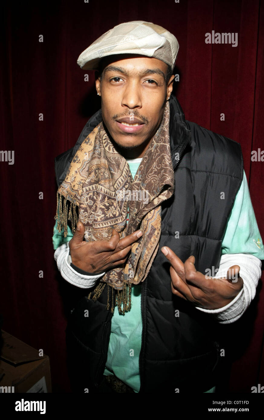 Umi The legendary Roots crew present the 'OkayPlayer Hoiliday Jammy ...