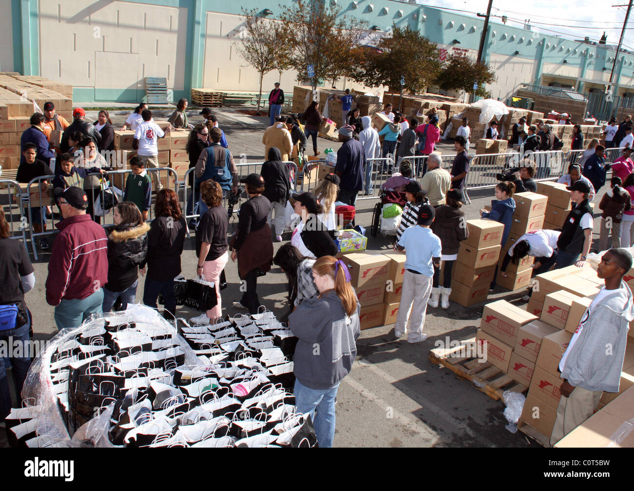 Atmosphere The Salvation Army 'Making Miracle' sponsored by Feed The Children and NBPA held at ...