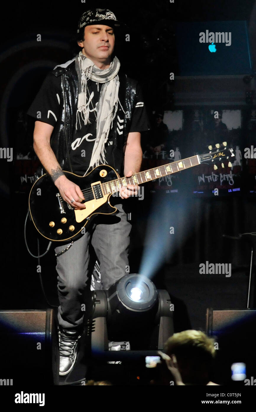 Kevin Rudolf performs at Y100's Annual Jingle Ball Concert at the Bank ...