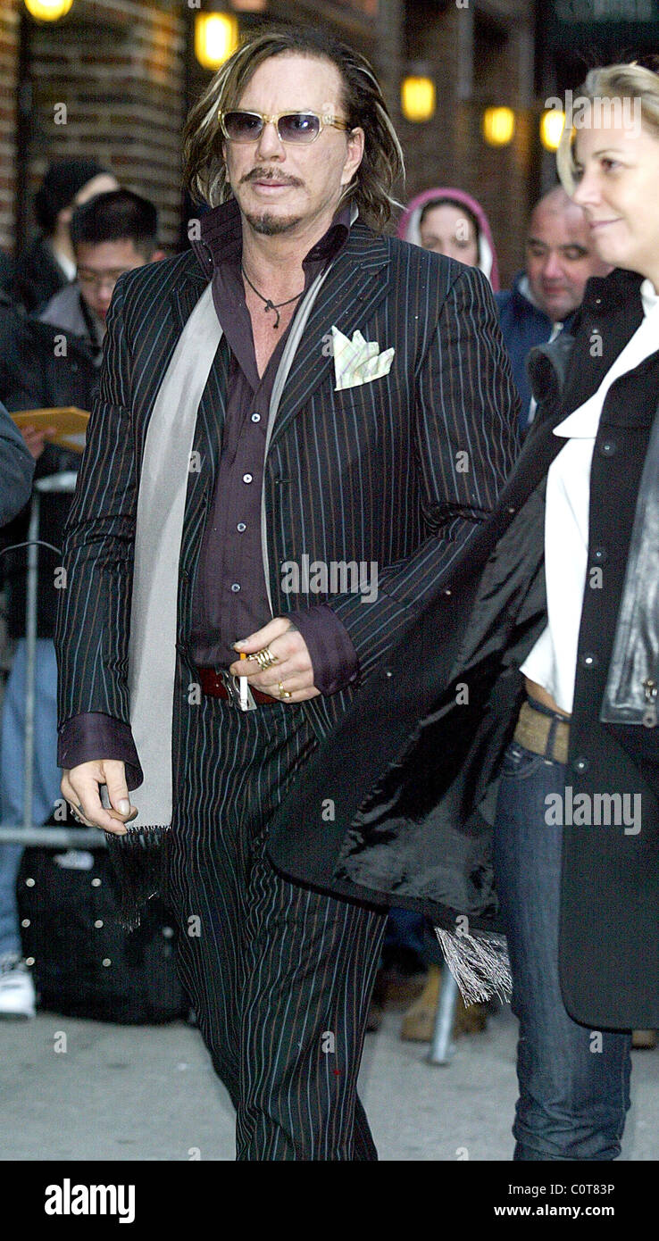 Mickey Rourke wasn't under a snow cloud for Christmas but managed to ...