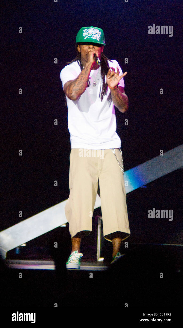 Lil Wayne performing live on stage at the WGCI Big Jam 2008 at United ...
