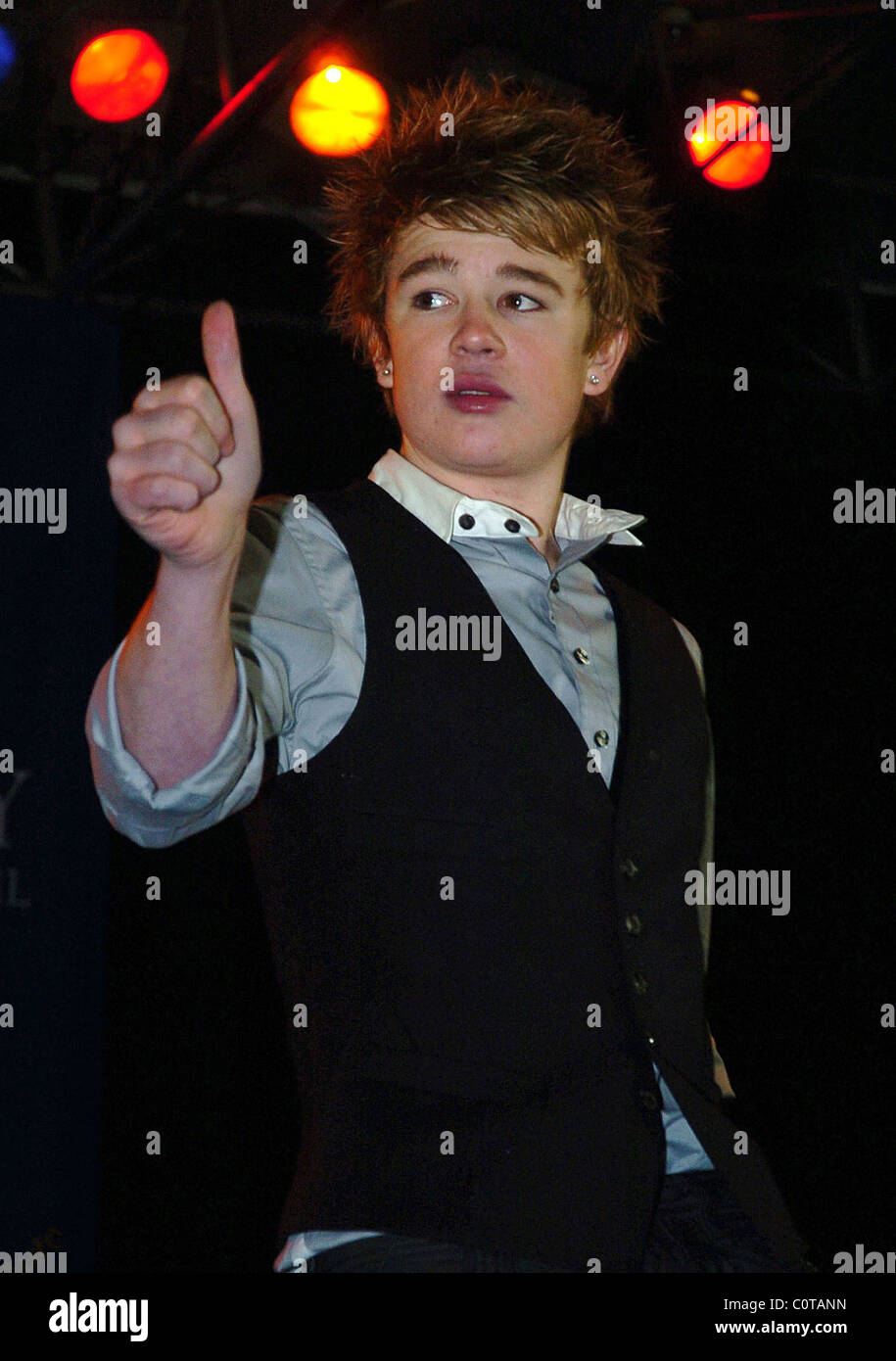 Eoghan Quigg The X Factor contestant performing a homecoming gig at ...