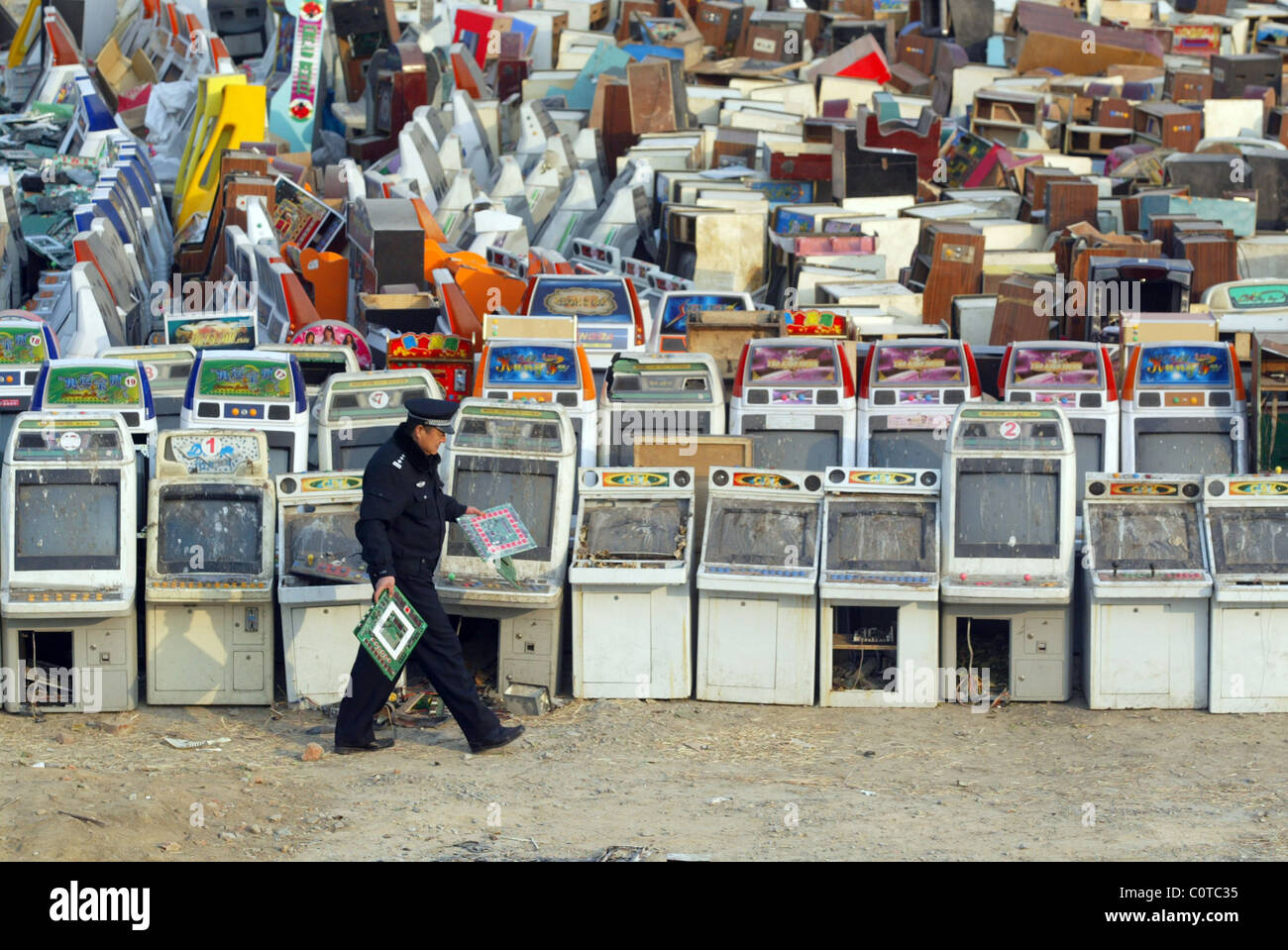 THAT'S YER S-LOT! More than 2,000 slot machines stand disused in a ...
