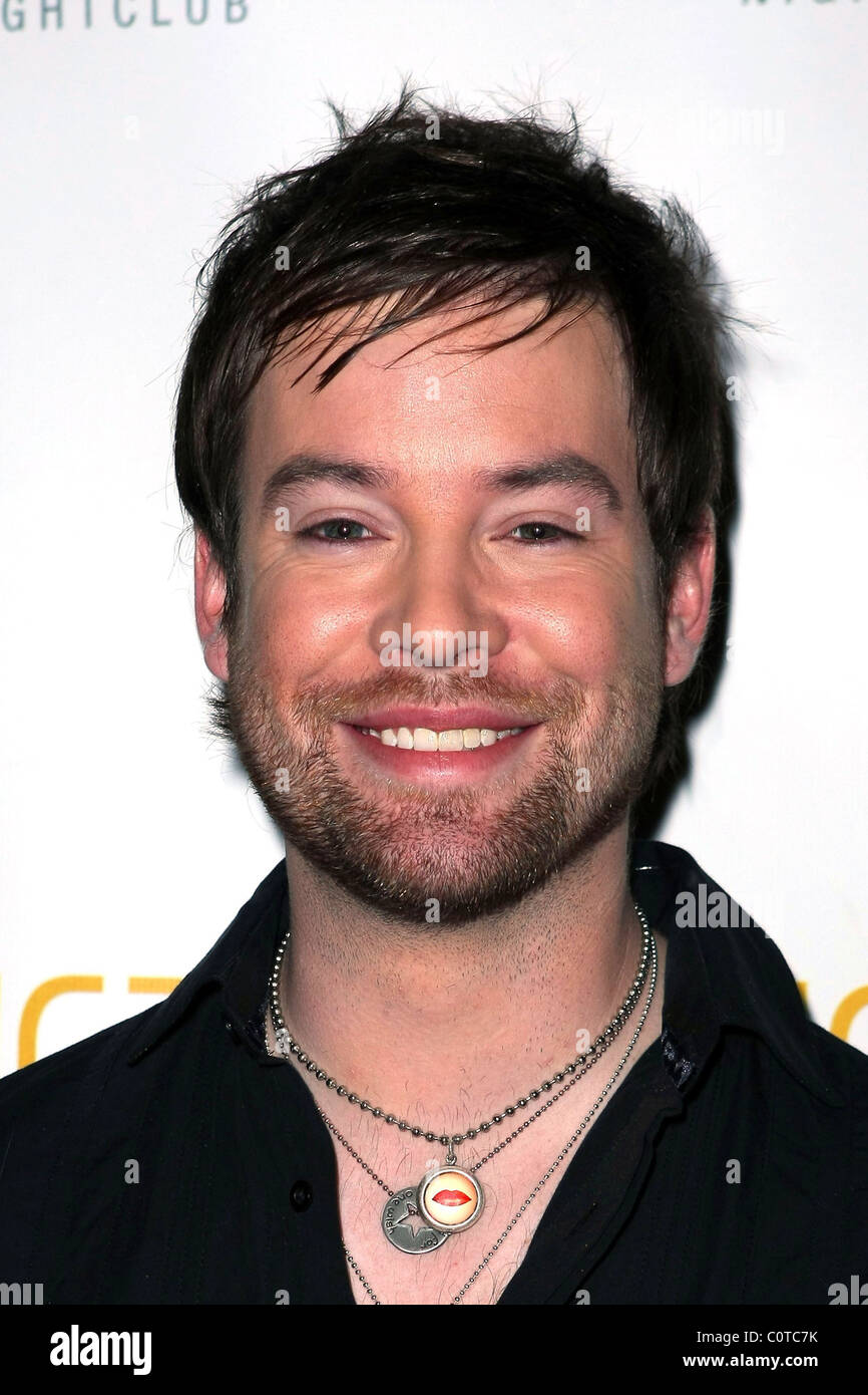 David Cook American Idol Season 7 winner David Cook enjoys a night out ...