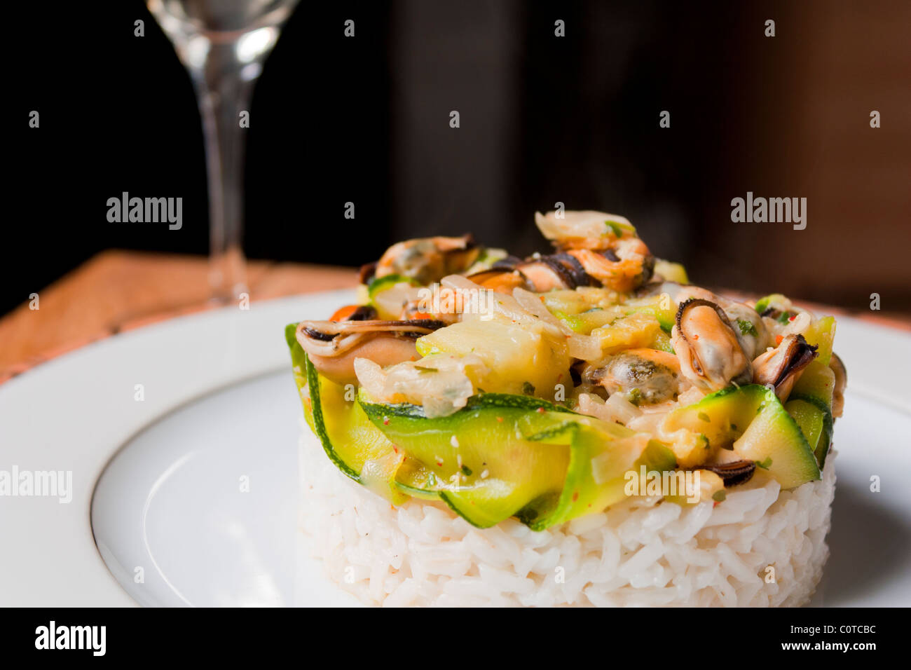 mussel and rice cooking Stock Photo - Alamy