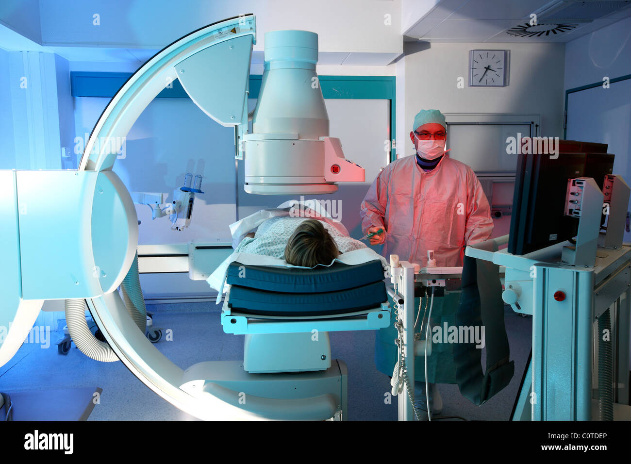 Hospital, diagnostic radiology. Angiography Stock Photo - Alamy