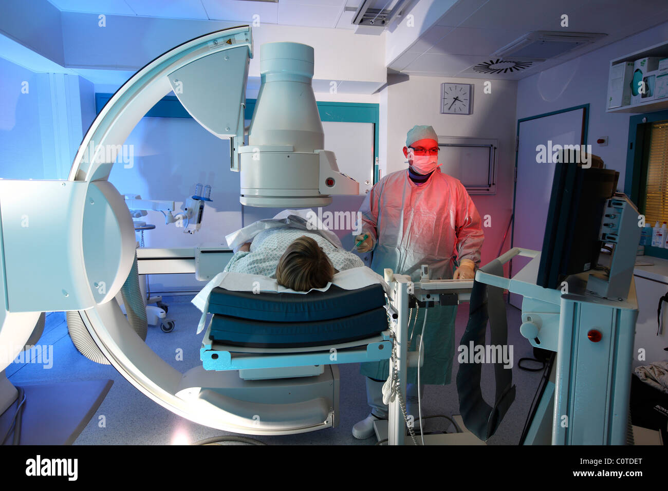 Hospital, diagnostic radiology. Angiography Stock Photo - Alamy
