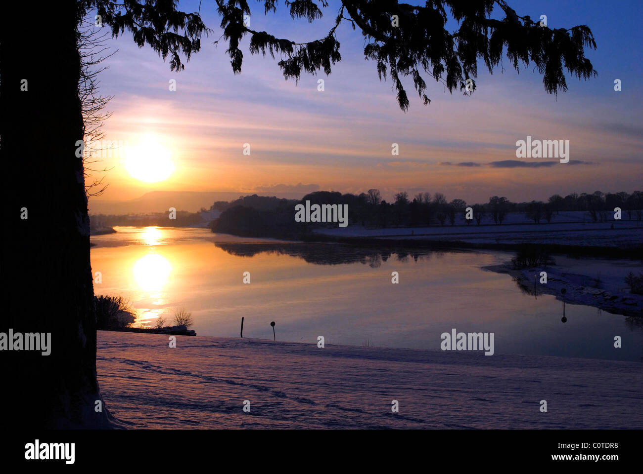 Loch erne hi-res stock photography and images - Alamy
