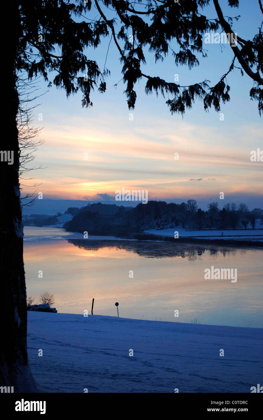 Loch erne hi-res stock photography and images - Alamy
